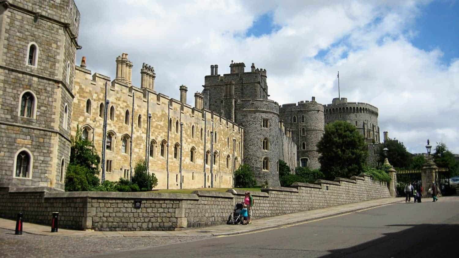 43 Best Armchair Travel Websites: Virtual Tours & Wildlife Streams