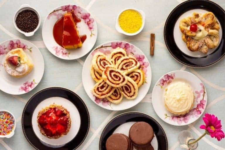 40+ Best Desserts Of The World To Make At Home