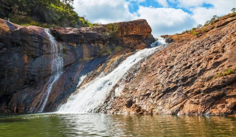 16 Incredible Day Trips From Perth (Family-Friendly)