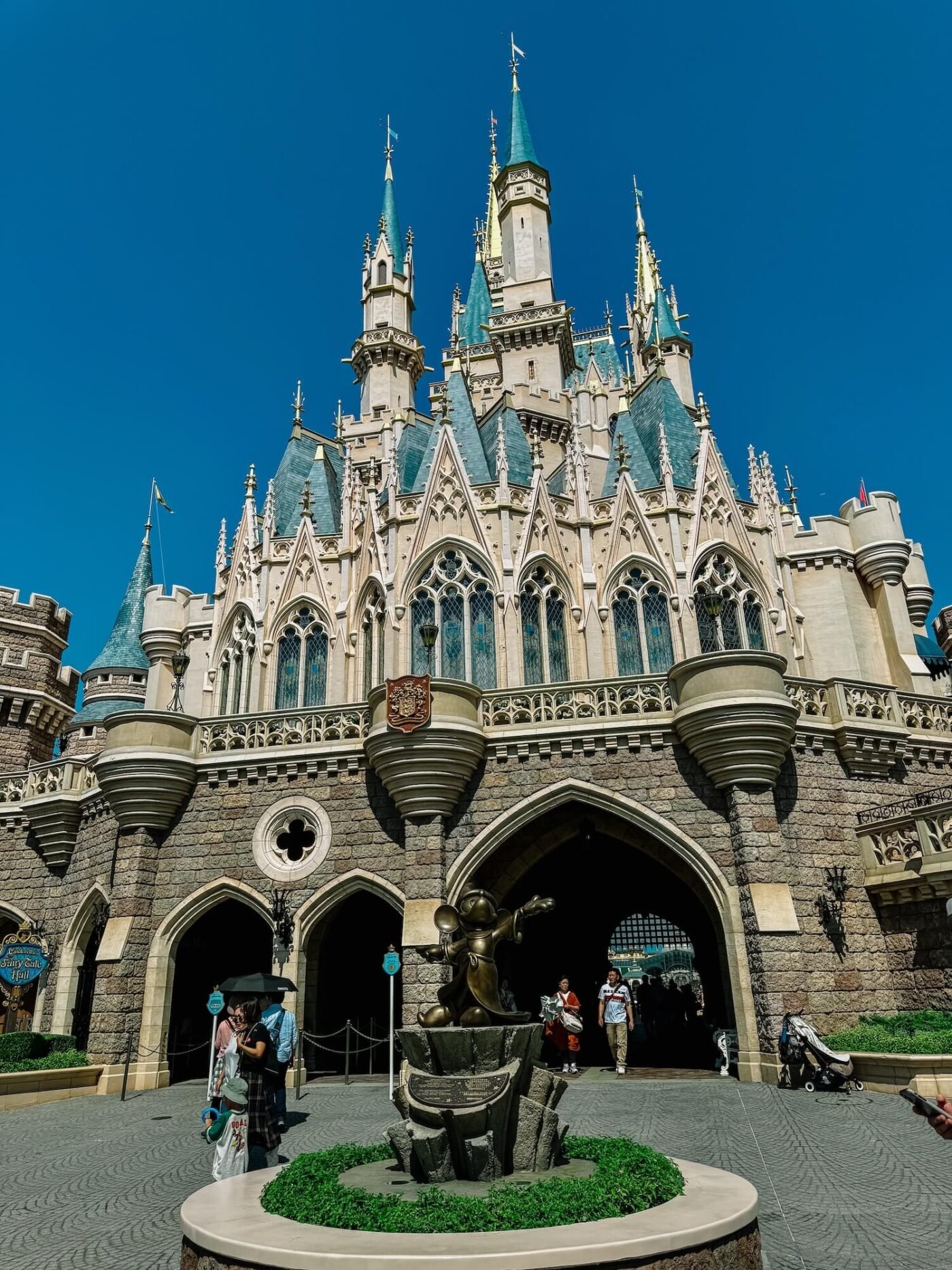 2025 Tokyo Disney Guide: How To Plan Your Visit